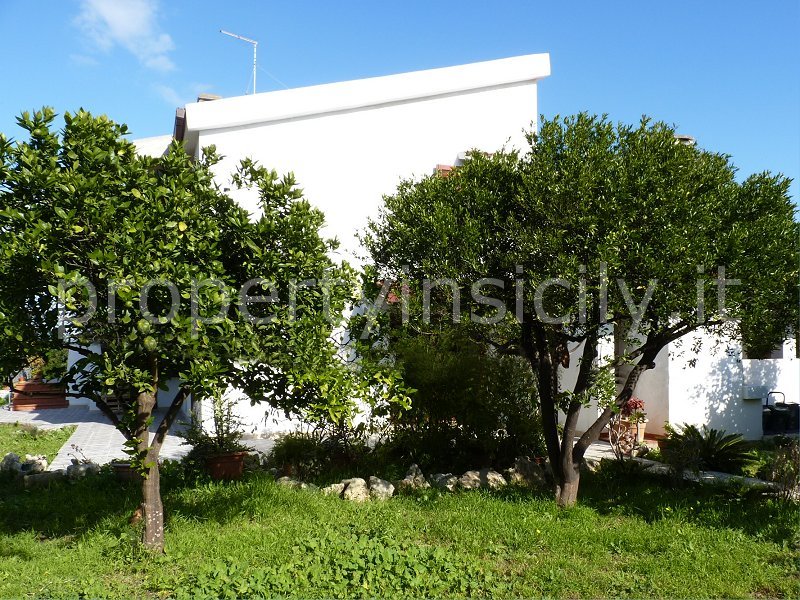 Signorile villa stile mediterraneo in vendita a Siracusa