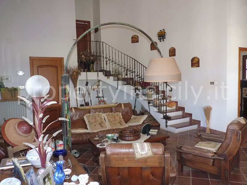 Signorile villa stile mediterraneo in vendita a Siracusa